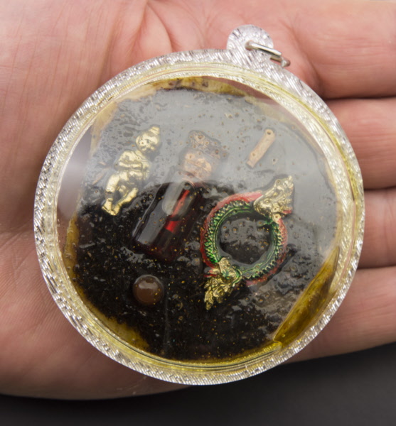 Amulette Thaï Tanee Panneng Chin Athan benie 9 queues renard Amour rare