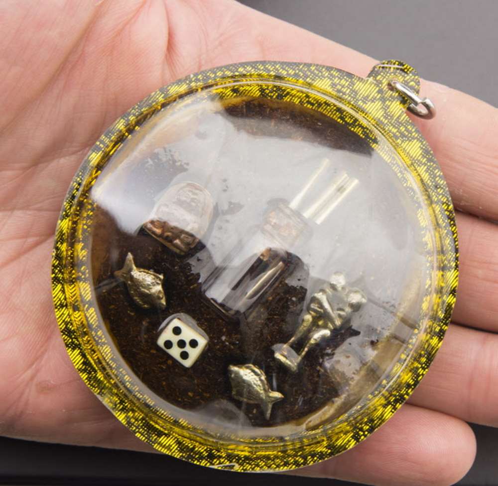 Amulette Thaï Panneng Nang Tanee Banana spirit Richesse Amour Charme ...